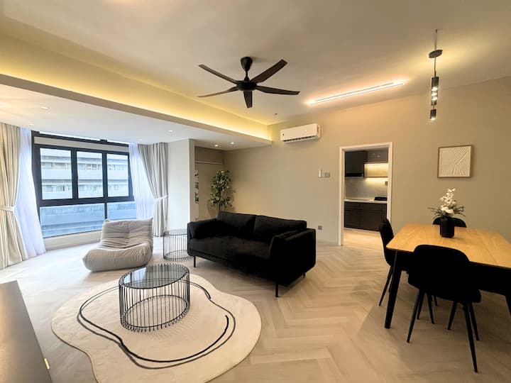 Fahrenheit88 |  Newly Renovated | 50m To Pavilion - Kepong