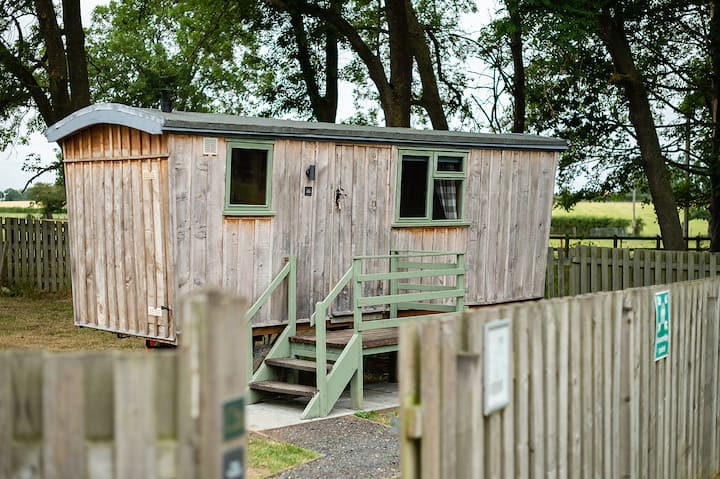 The Nook | Solo Country Escapes - Wetherby