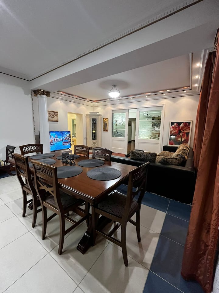 Cozy 5 Bedroom Apartment With Sauna+free Parking - Tallin
