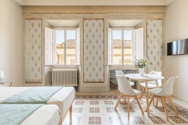 Ruga23-2| Two Adjoining Apartments In The Center - Cortona