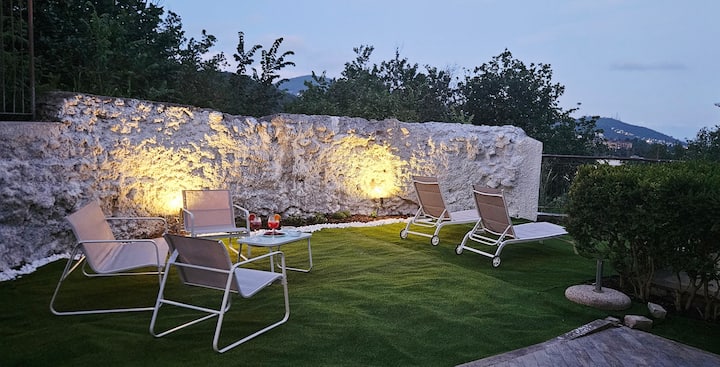 Ap Elegante Con Terrazza E Vista, Comfort E Relax - Salerno