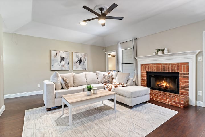 Trophy Club Gem • 4br W/ Big Yard & Patio • Pets! - Roanoke, TX