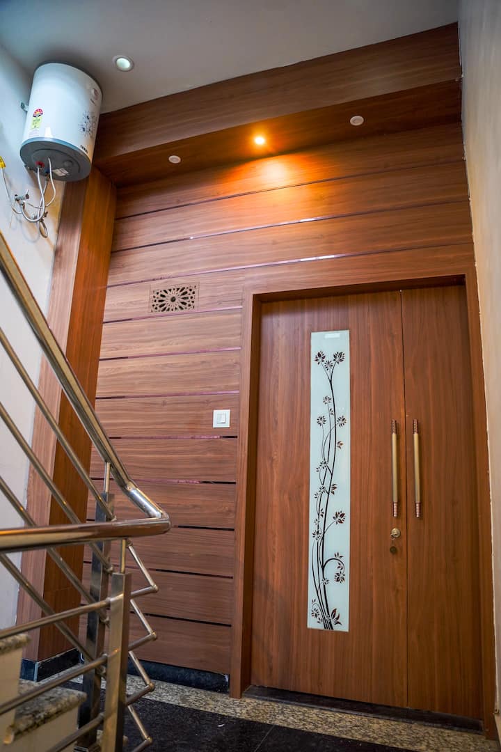 Cozy 2bhk: Privacy, Central Kashi, Safe&secure - India