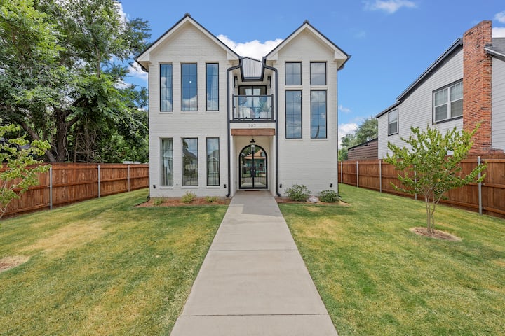 New Build! Lux & 9th, Mins From Magnolia & Baylor! - ウェーコ, TX