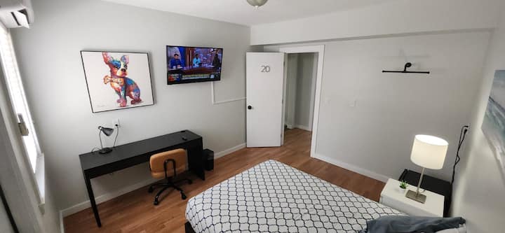 Private Room Close To Um W/ Free Parking In Grove - Miami