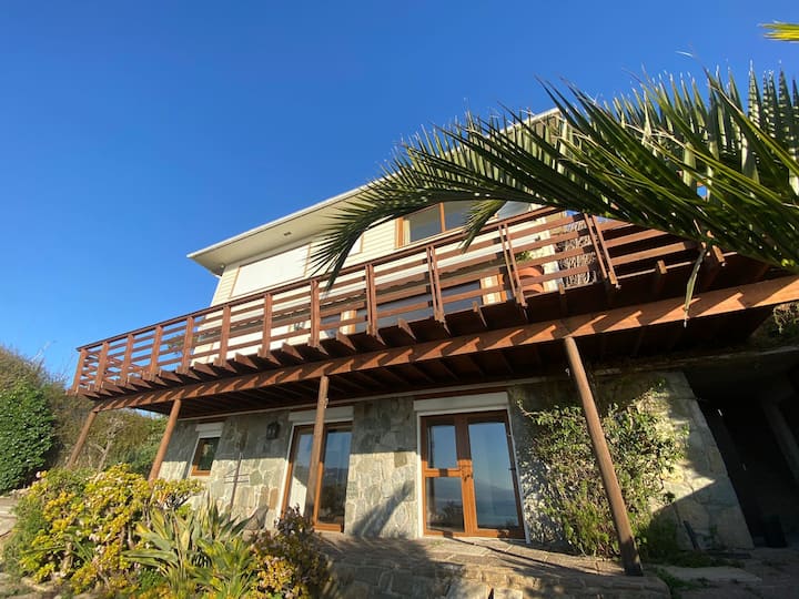 Exclusiva Casa. Vista Y Comodidad A Pasos Del Mar - Chile