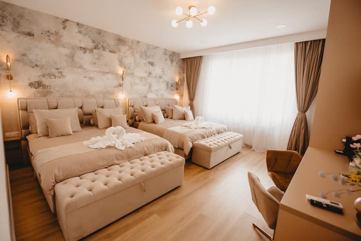 Azure Suite - Luxury In The Heart Of The City - Cluj-Napoca