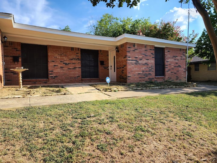 Spacious Stay For 16 - Central Fort Worth - Ryan Place - Fort Worth