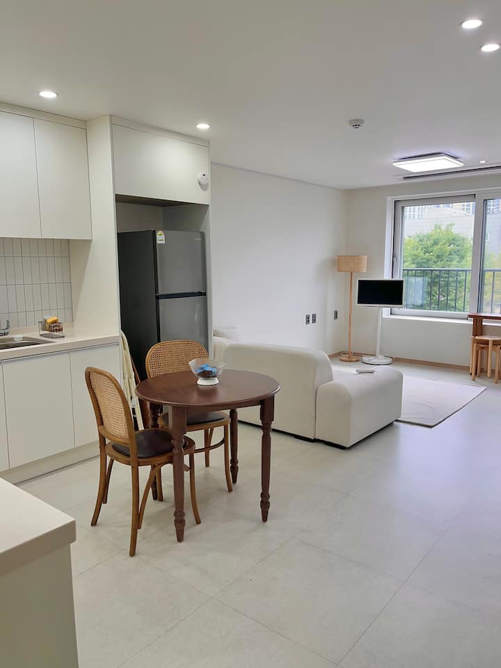 Unseo Station 5m, Incheon Airport15m3room2bathroom - Seoul Incheon Airport (ICN)