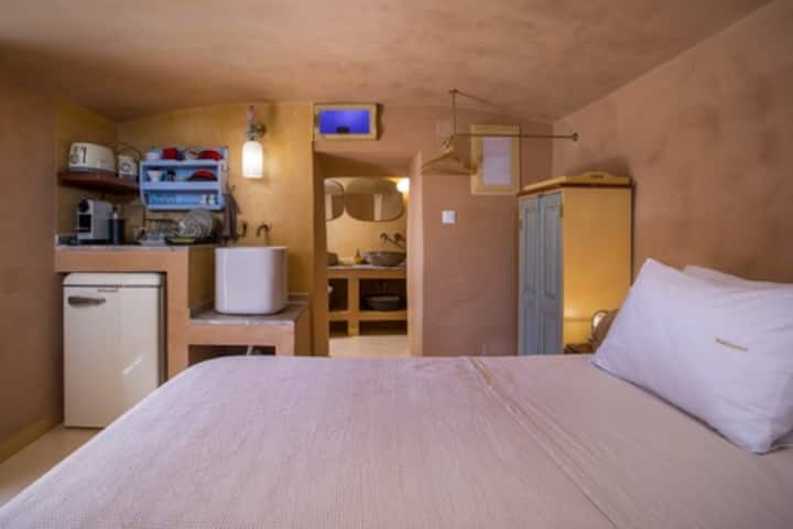 Kalosymi Studio, Symi - 錫米島