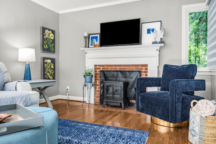 Ardmore Bungalow | 1.4m To Hospitals | Fenced Yard - Winston-Salem, NC