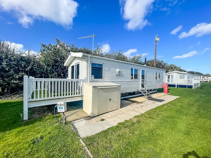 Dog Friendly Caravan At California Cliffs 50027k - Caister-on-Sea