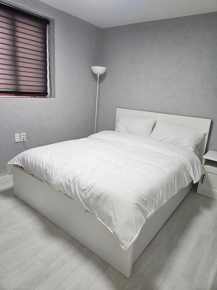 Anna's House
안나의 집 - Busan