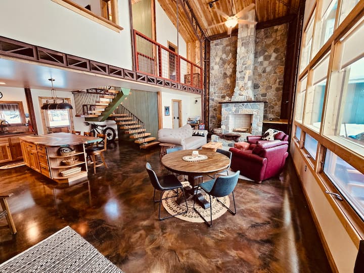 Downtown 2 Bed 2 Bath - Talkeetna