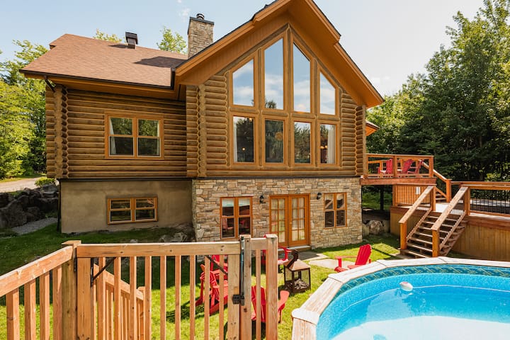 Fiddler Lake Resort: Chalet + Private Pool & Spa - Saint-Sauveur
