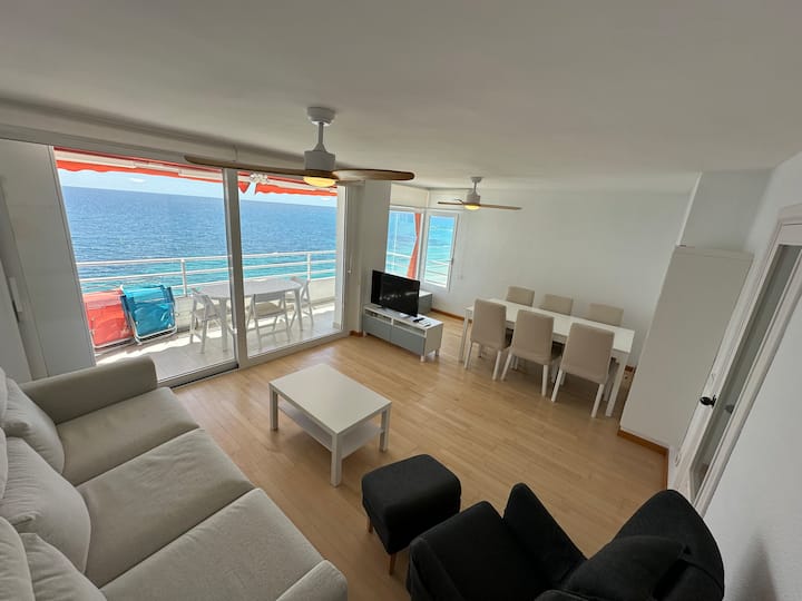 Spectacular Apartment Facing The Beach. - Villajoyosa