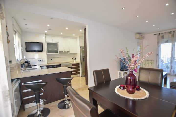 Casa Marin Cerca Del Centro De Granada - Albolote