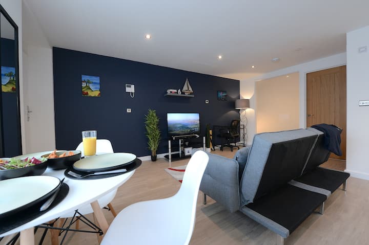Free Parking King Size Bed Perfect Location Woking - Woking