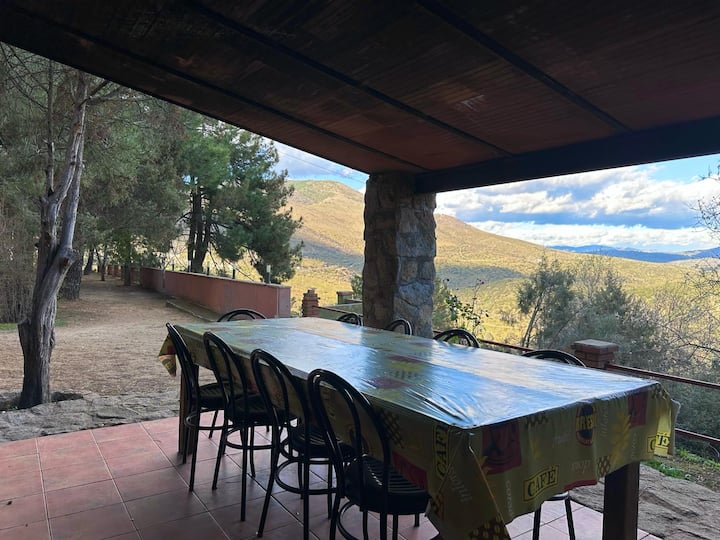 Casa Para Fiestas +16 Personas, Barbacoa Y Terraza - El Tiemblo