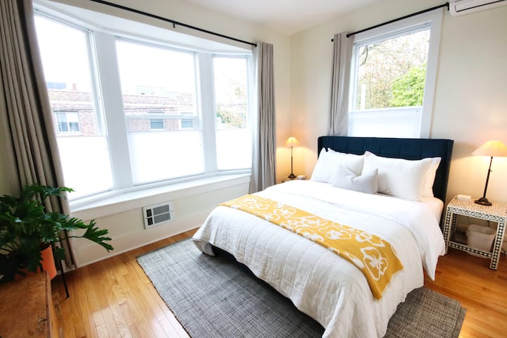 Upper Fremont 3bd/2ba  A/c  Very Walkable - Seattle, WA
