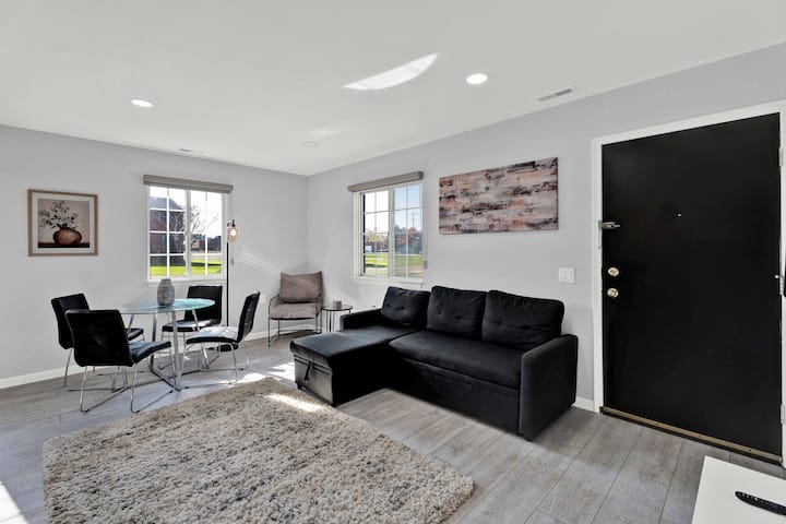 Tranquil Retreat Near Lake St. Clair & George Park - Fraser, MI