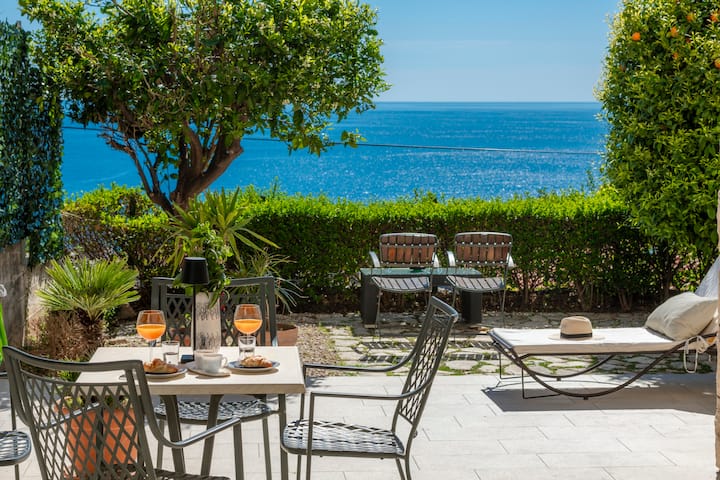 One Bedroom Apartment/ Private Terrace With A View - Dubrovnik