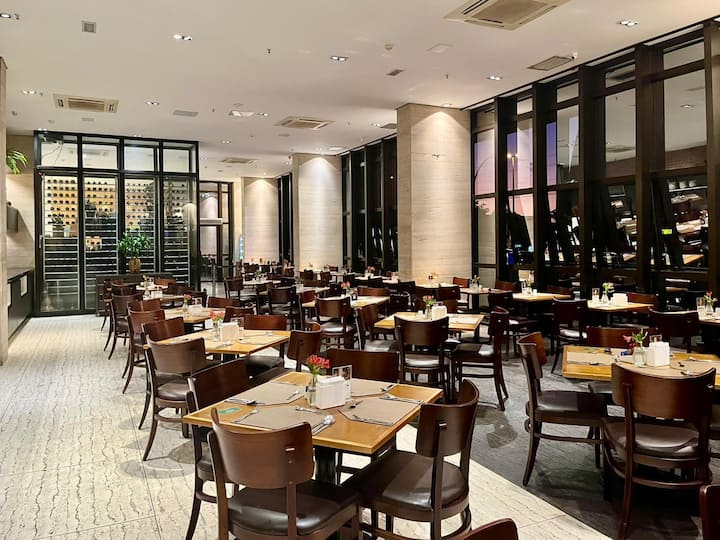 Hotel Cullinan 10⁰ Andar
5 Estrelas Em Brasília - Brazil