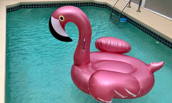 Beautiful Pool Home Near Beach  Summer Specials! - Vero Beach, FL