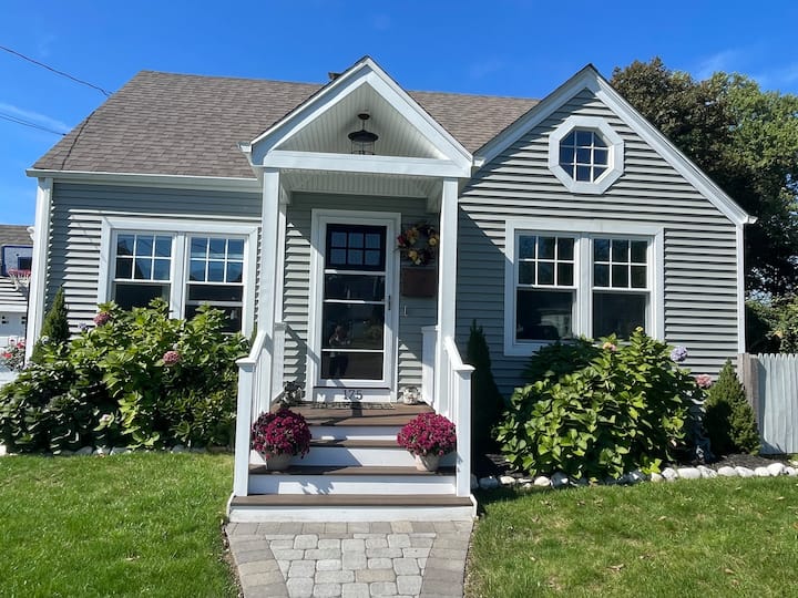 Lovely Home By The Beach In Coveted Lordship - Bridgeport, CT