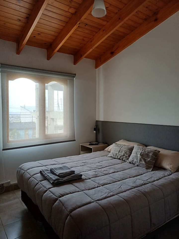 Confortable Apartamento Para 2 + 1. Bien Ubicado. - Ushuaïa