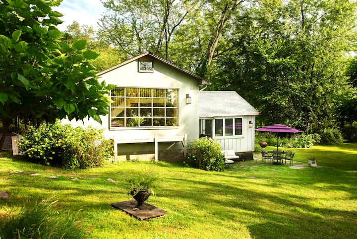 Magical Riverside Homestead In The Hudson Valley - New Paltz, NY