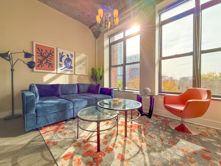 Stylish 2br Suite Near Mccormick Place | Sleeps 8 - Chinatown - Chicago