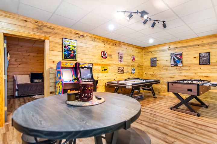 Summer Speacials-sleeps 14, Arcade, Near Blueridge - Ellijay, GA