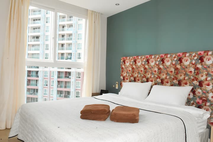 Grand Caribbean Condo Perfect Pool View - Pattaya City