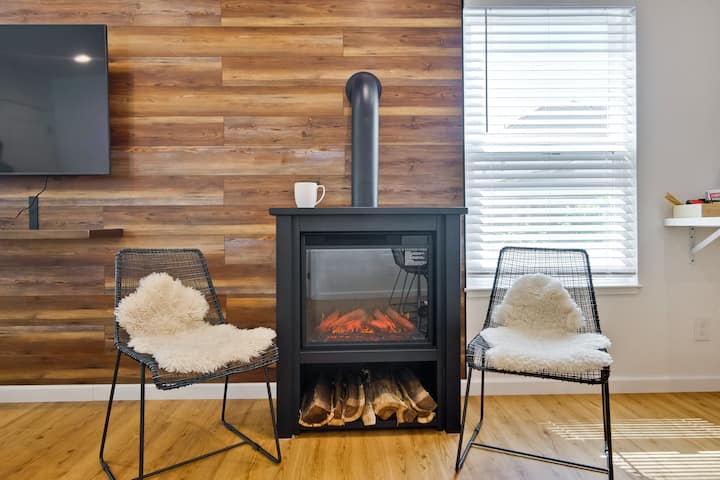 Downtown 3b/3b Kids Friendly Home - San Mateo, CA