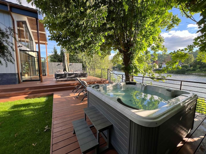 Villa De Rêve Sur ÎLe Privée Avec Spa & Sauna - Île-de-France