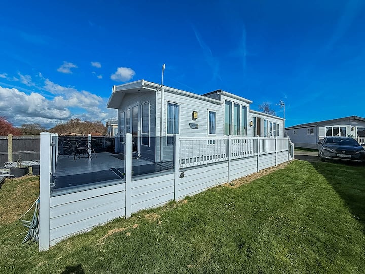 Caravan With Wifi At Dovercourt Park Ref 44009g - Harwich