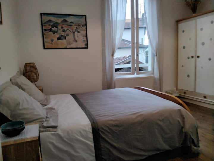 Chambre à Louer Avec Petit-déjeuner - Bayonne