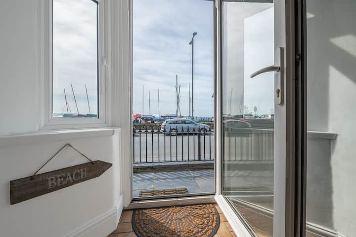 2 Bed Ground Floor Beach Location - Aberdovey