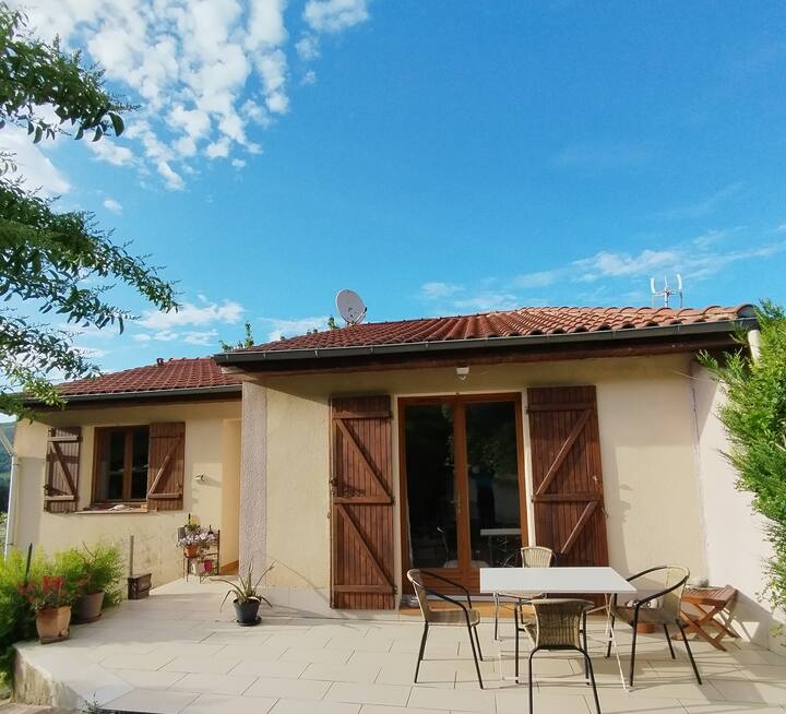 Chambre Privée Avec Lit Double Et Téléviseur. - Foix
