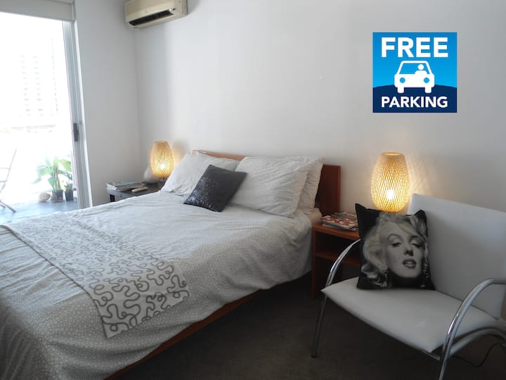 Apartment With
Car Parking. South Bank & City - Brisbane