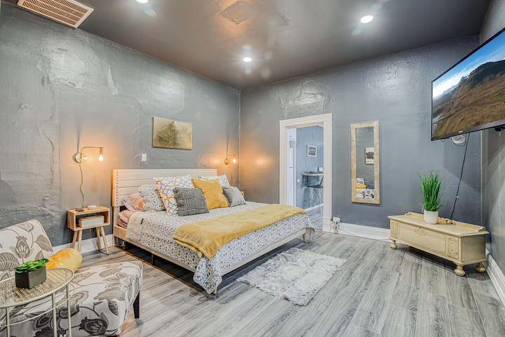 Sunset Sanctuary - El Paso - El Paso, TX