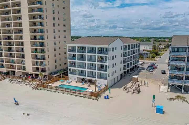 Relaxing Beach Side Condo - Murrells Inlet, SC