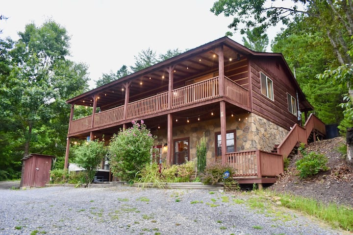 All Ages Fun! View-hot Tub-firepit-games-vineyard - Cosby, TN