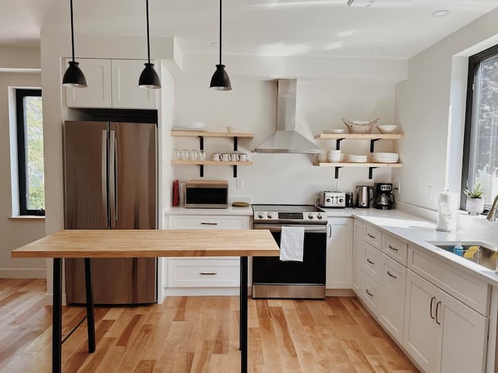 New Home In Burlington - Burlington, VT