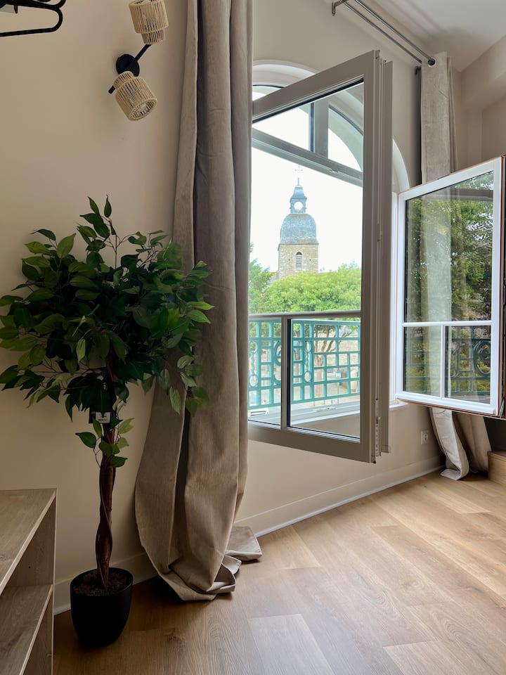 A 300 M De La Plage. Gr34. Saint Enogat. - Dinard