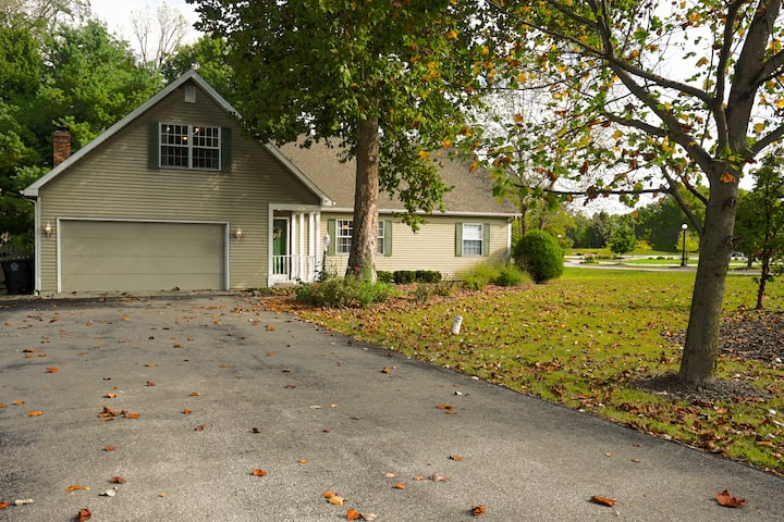 4br House + Garage | Office | Sw Ft. Wayne - Fort Wayne, IN
