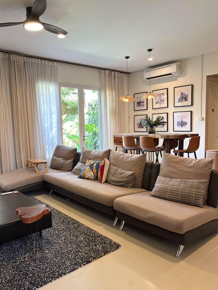 Cozy Botanical Garden House - Batam