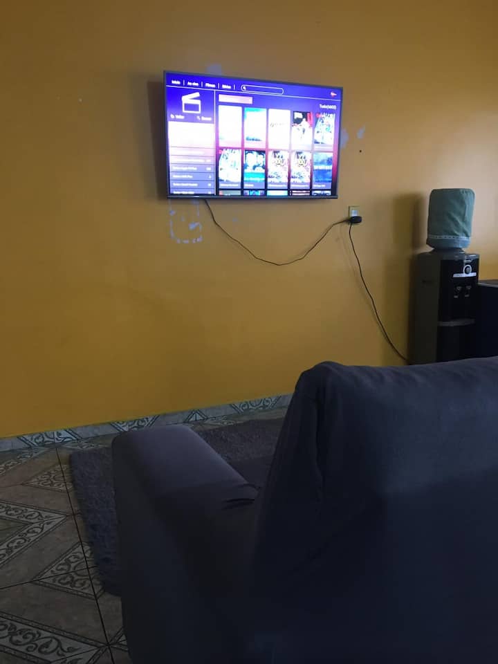 Casa Com 3 Quartos E Varanda - Manaus
