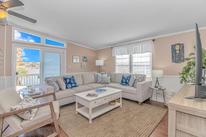 Surfside Beach Pier House
Upper Level - Murrells Inlet, SC